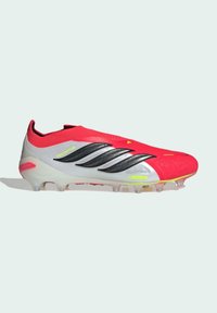 adidas Performance PREDATOR - Buty piłkarskie na twardą nawierzchnię ...