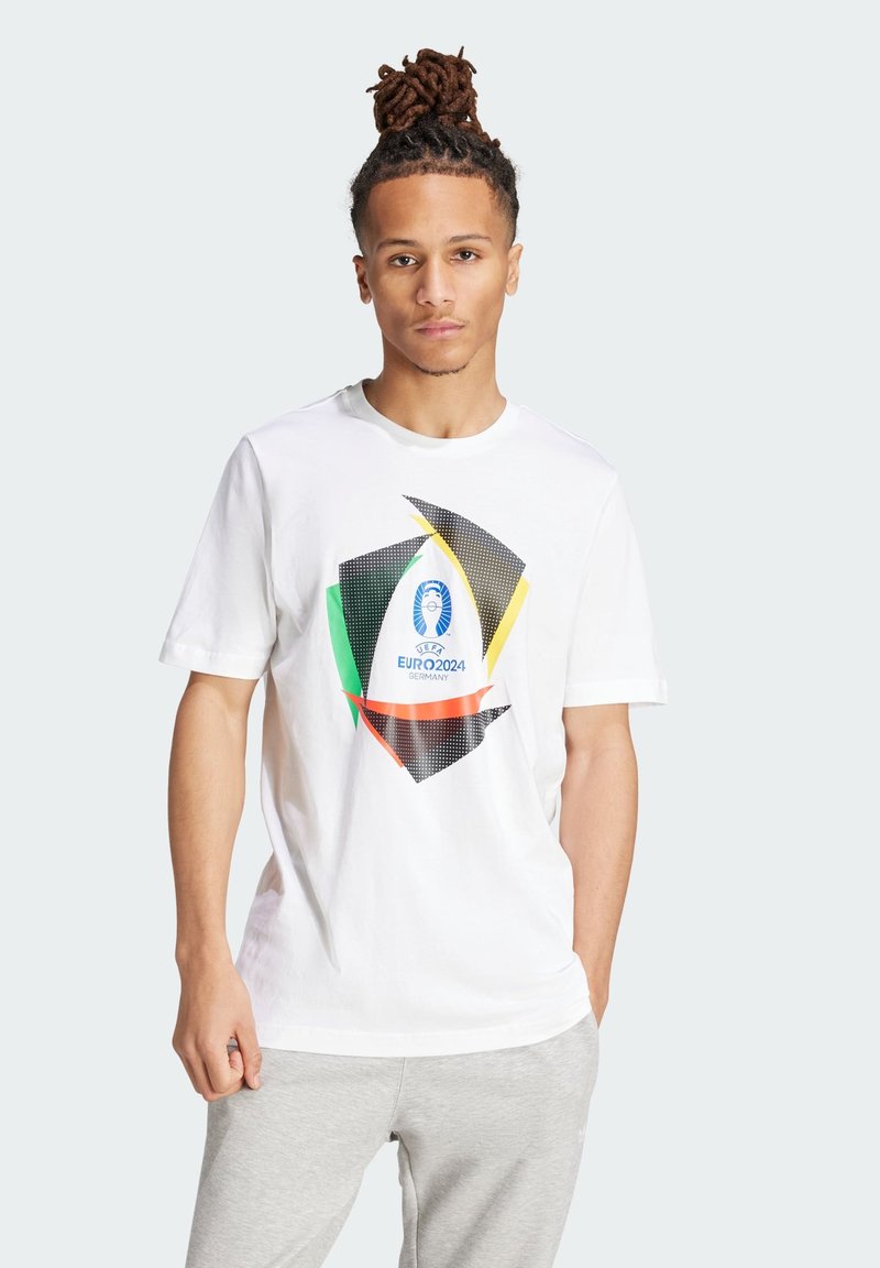 adidas Performance UEFA EURO24™ OFFICIAL EMBLEM - Print T-shirt - white ...