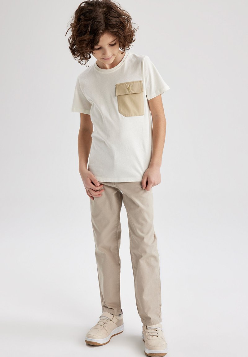 Defacto Regular Fit Print T Shirt Ecru Beige Zalando