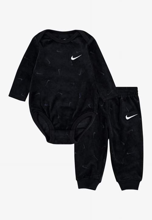 Kupi Nike sportsku odjeću,obuću i opremu | ZALANDO