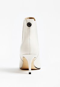 Guess Botines - white/blanco - (Segunda mano) - Zalando.es