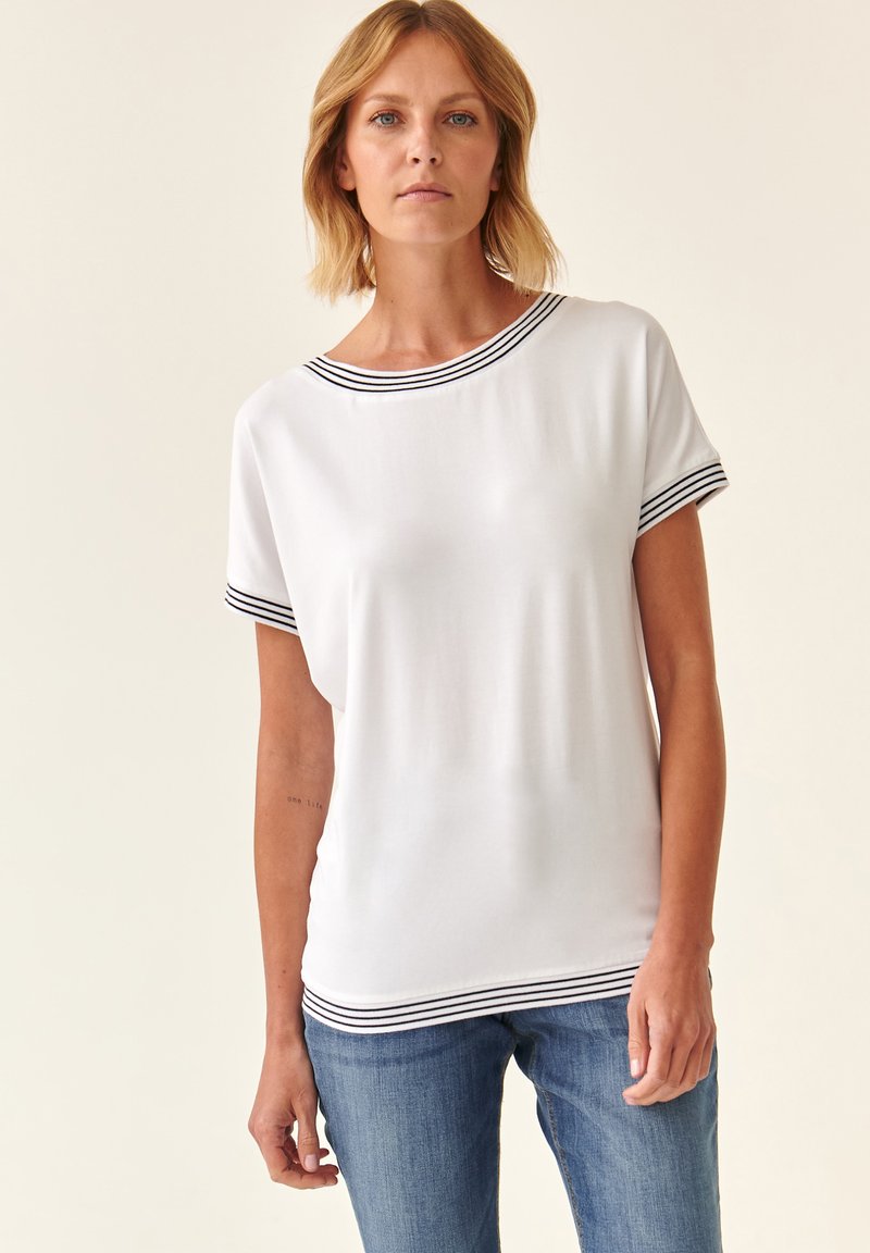 TATUUM KAJSA - T-shirts basic - white/hvid - Zalando.dk