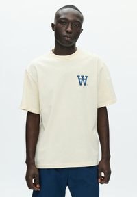 DOUBLE A BY W.W. TEE AACHEST - T-Shirt print - turtledove/sand - Zalando.at