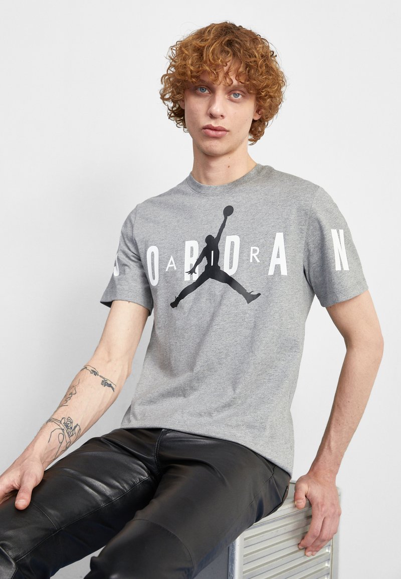 Jordan AIR STRETCH CREW - Triko s potiskem - grey/šedá - Zalando.cz