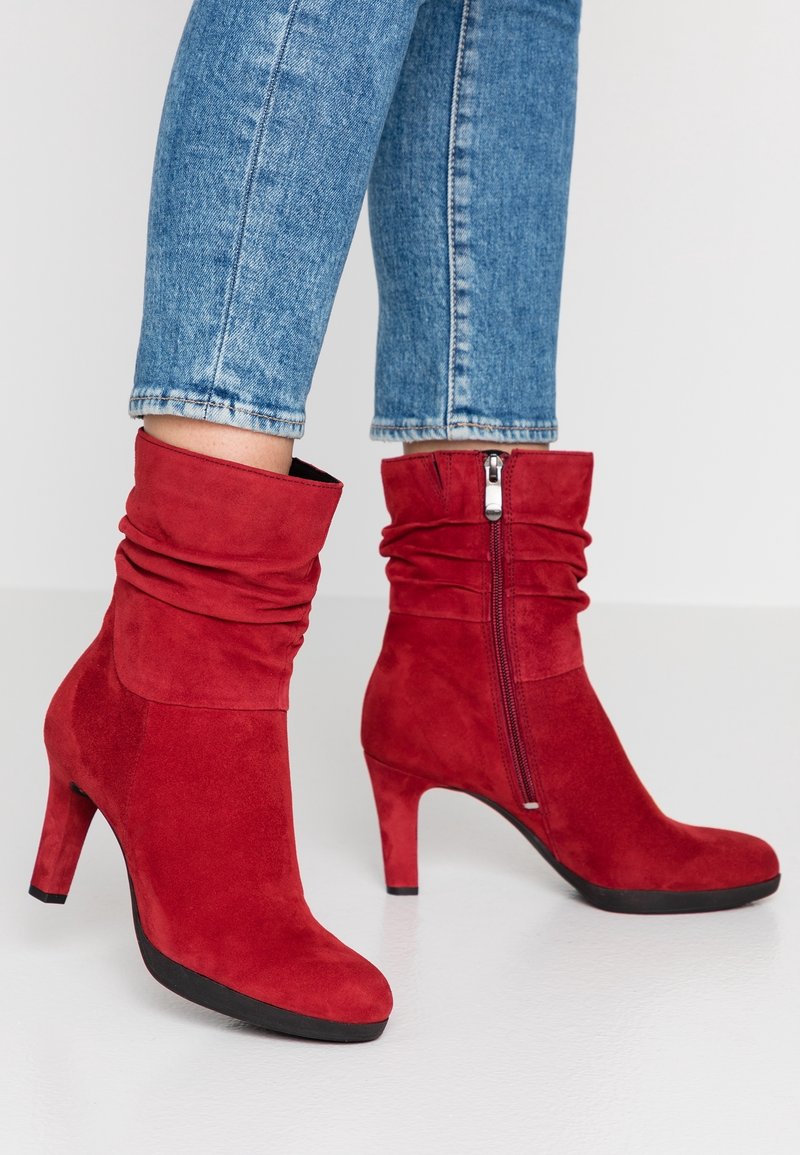 Marco Tozzi Platform ankle boots - red - (Pre-owned) - Zalando
