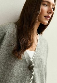 New Look BLANKET STITCH TRIM - Cardigan - grey - Zalando