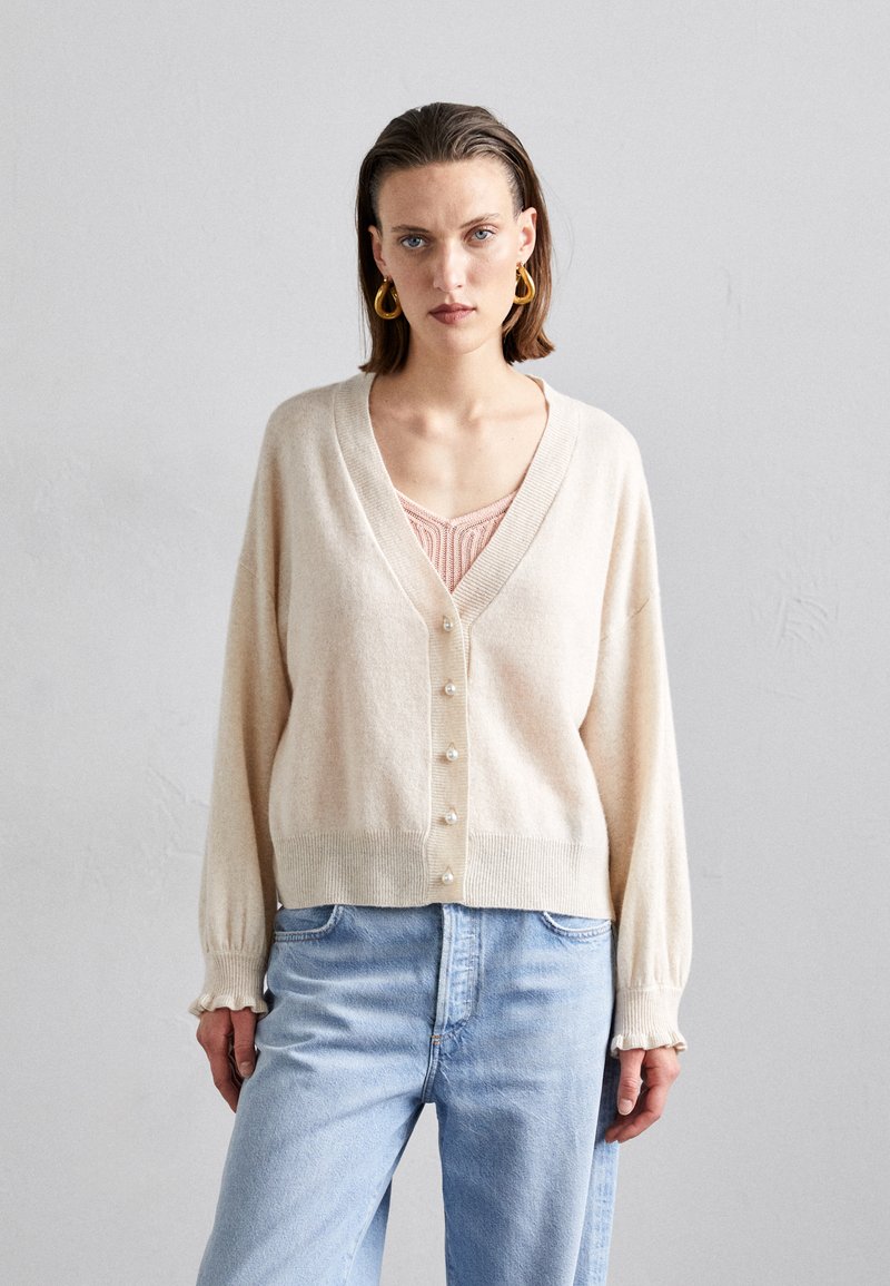 KNITID RUFFLE CUFF - Cardigan - champagne/sand - Zalando.co.uk