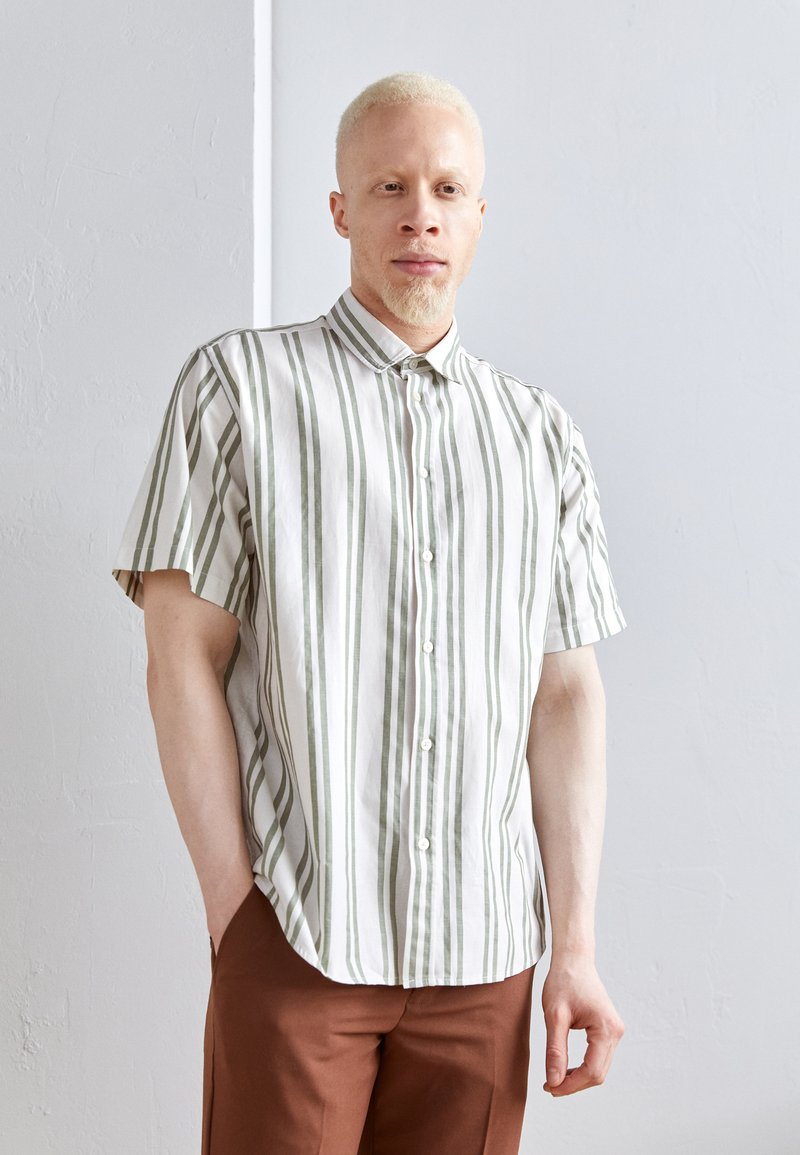 Minimum ERIC - Shirt - seagrass/olive - Zalando