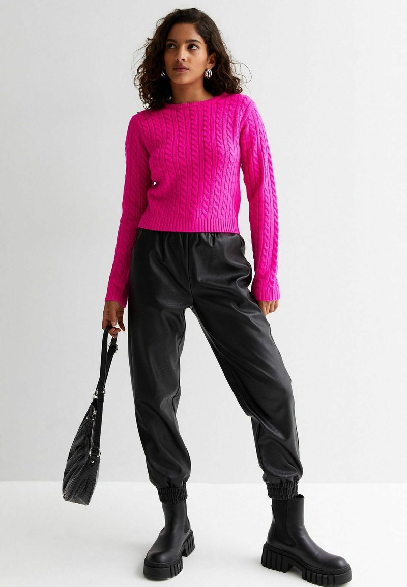 New Look Petite PETITE BRIGHT CABLE CREW NECK - Strickpullover - bright ...