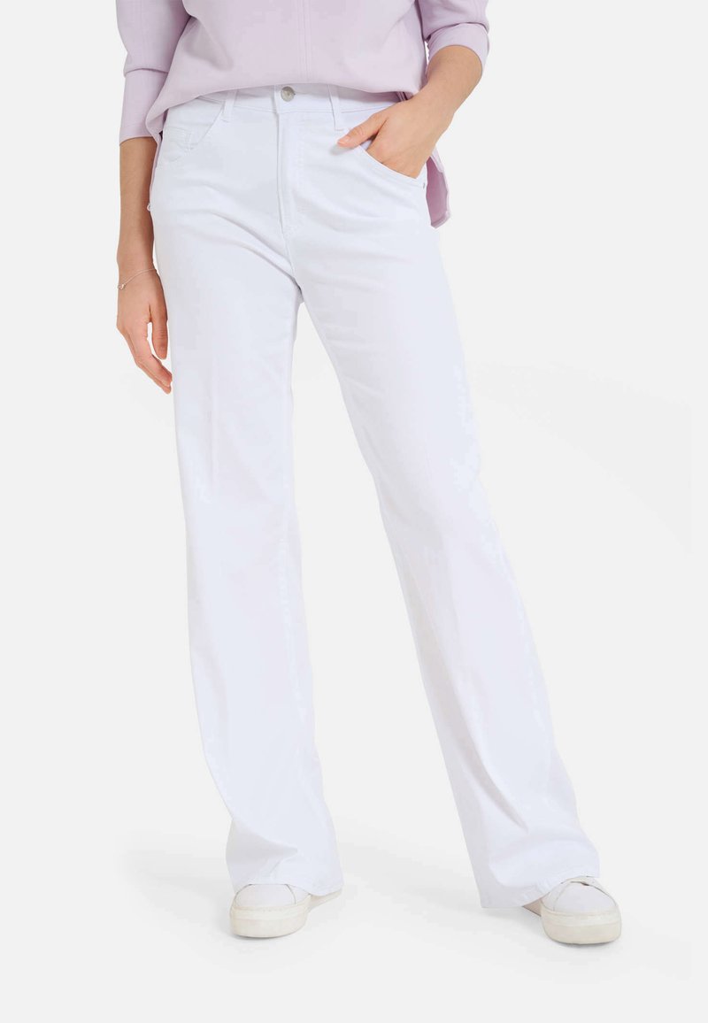 BRAX STYLE MAINE - Straight leg jeans - white - Zalando