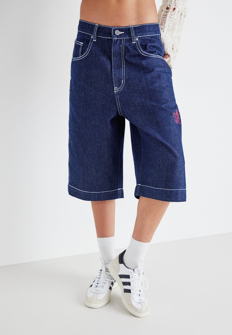 Jaded London JUMBO JORTS - Short en jean - mid wash/denim bleu - ZALANDO.FR
