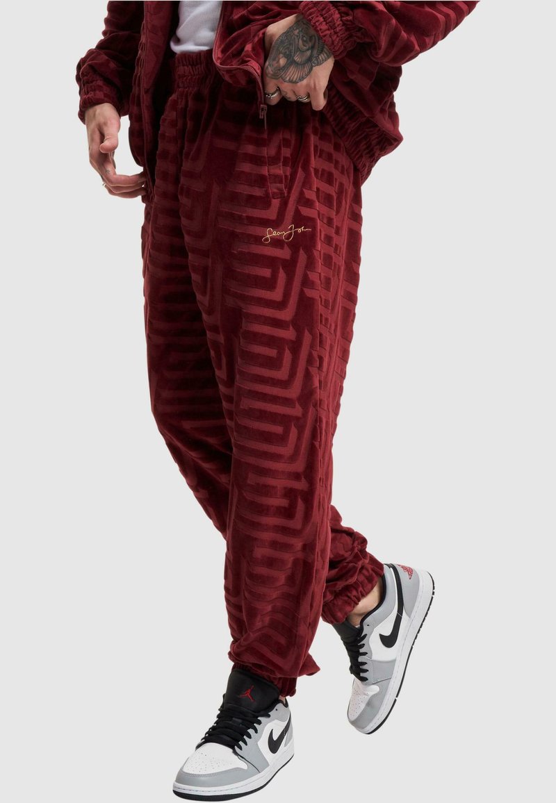 Sean John Jogginghose - dark red/rot - Zalando.de