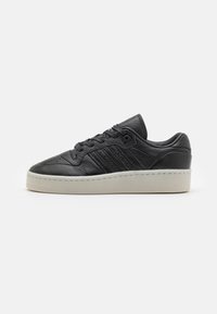 adidas Originals RIVALRY LUX LOW - Trainers - core black/black - Zalando