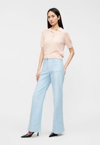 Victoria Beckham ALINA - Kavbojke na trapez - sky blue/svetlo moder ...