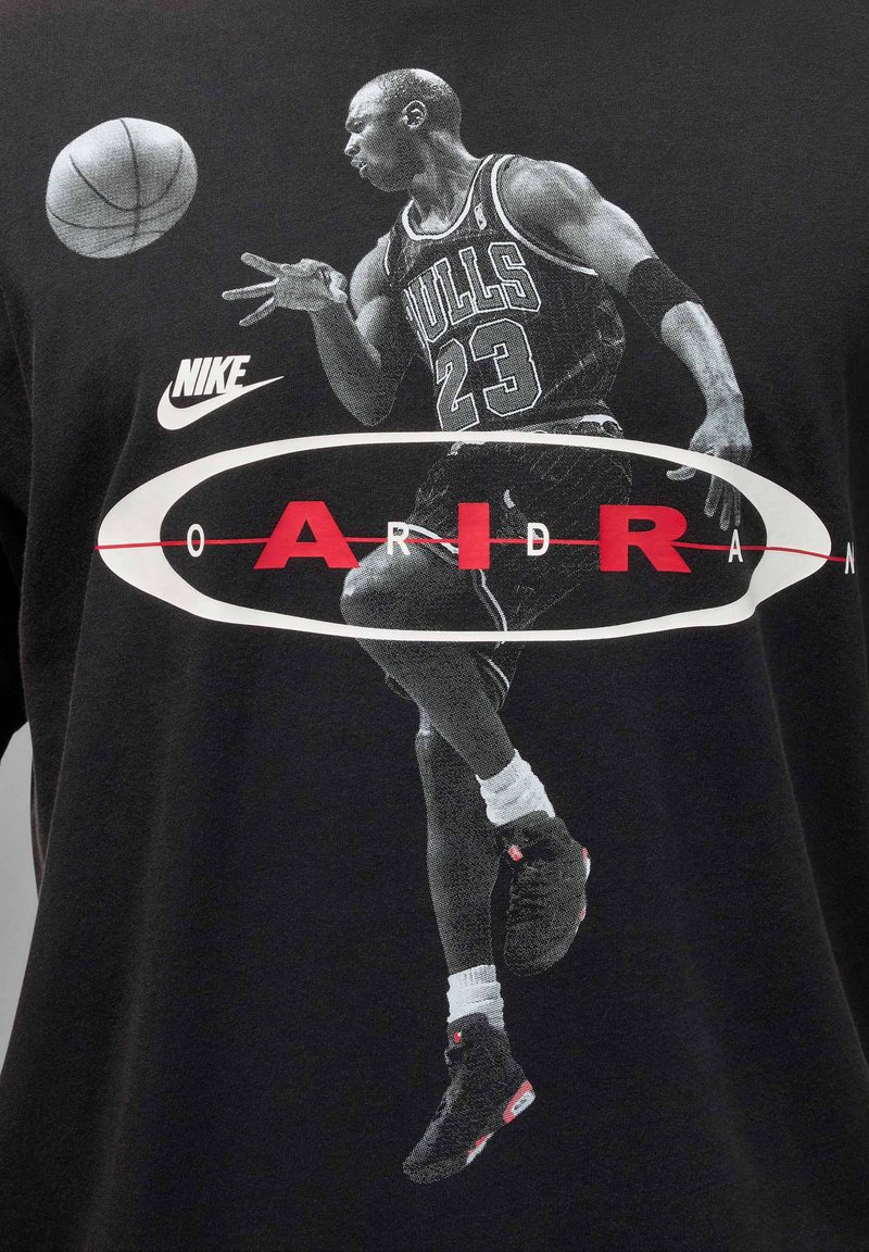 Jordan AIR REISSUE - Print T-shirt - black/white/black - Zalando.co.uk