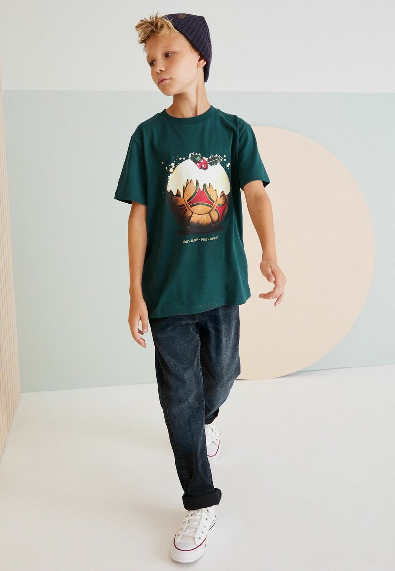 Next MATCHING FAMILY KIDS FOOTBALL CHRISTMAS PUDDING T-SHIRT ...