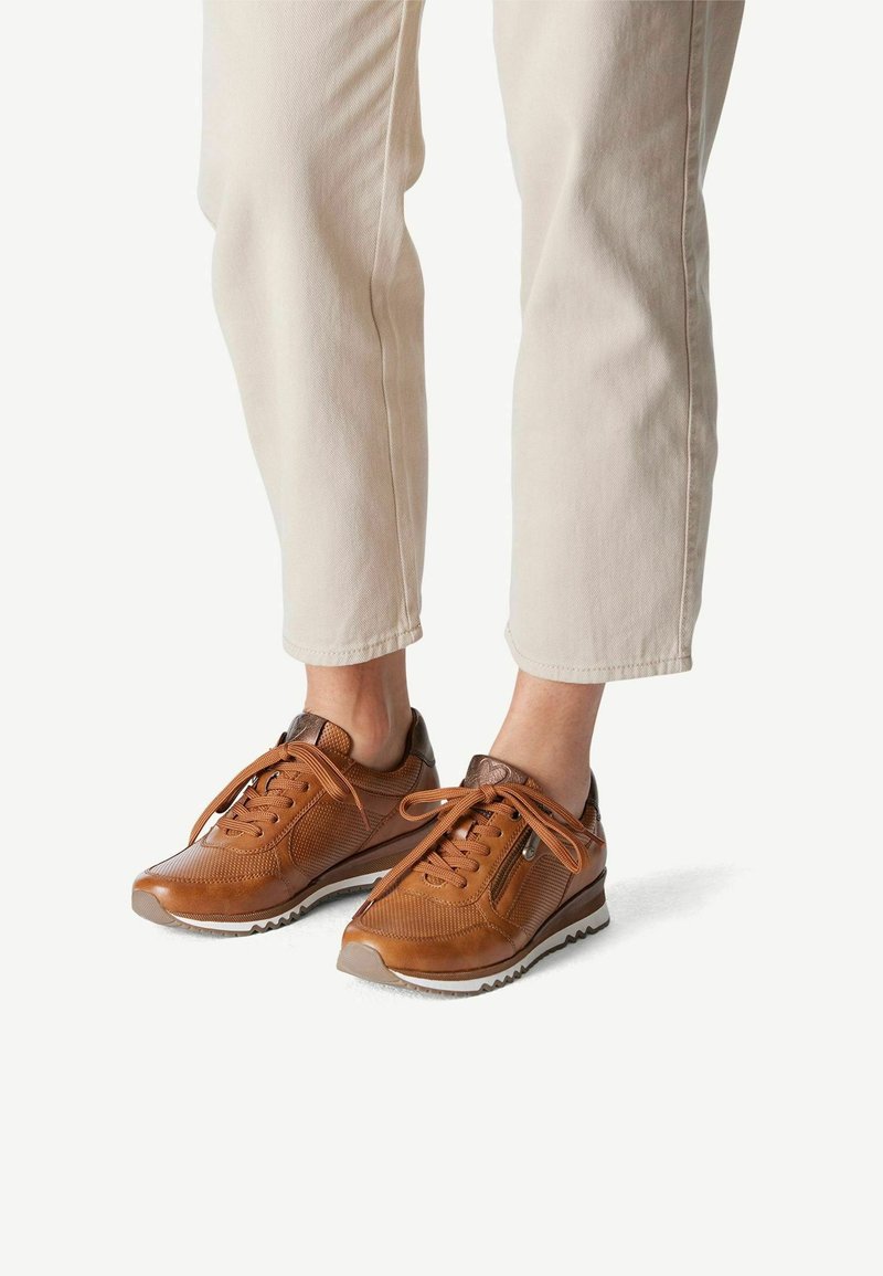 Marco Tozzi Sneakers low - cognac bronce/maro - Zalando.ro