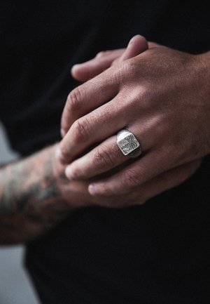 HAZE & GLORY HOLD FAST - Ring - silber/silberfarben - Zalando.de