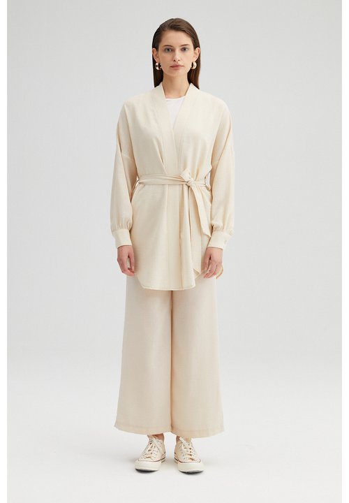 Touché Privé EMBROIDERED KIMONO - Kevyt takki - off white ...