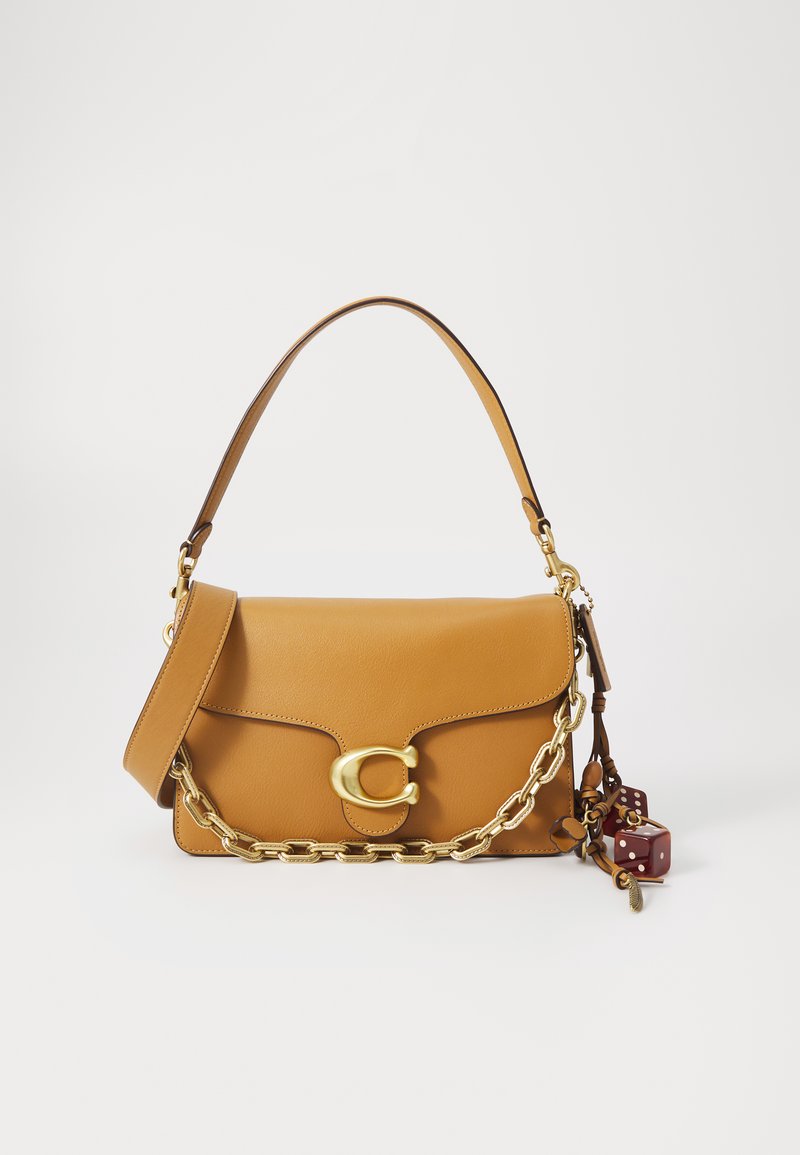 COACH RUNWAY CHAIN TABBY SHOULDER BAG - Sac à main - honey brown/marron ...