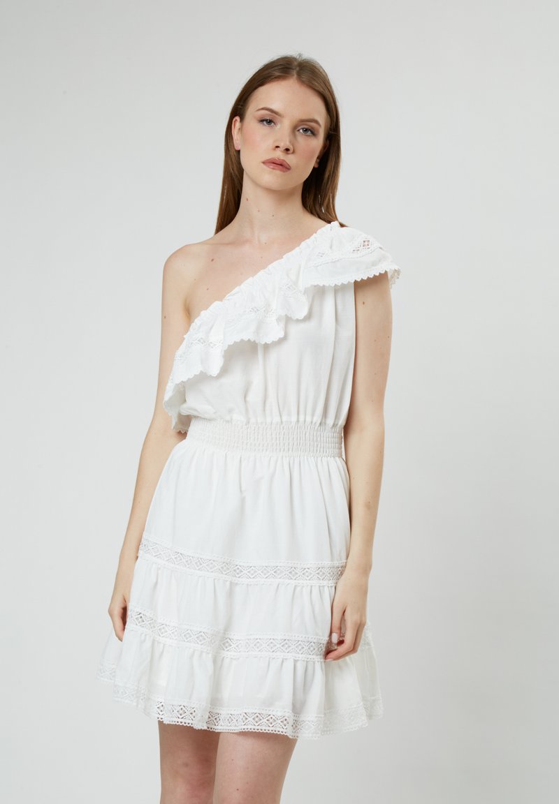 INFLUENCER ONE-SHOULDER - Robe de jour - white/blanc - ZALANDO.FR