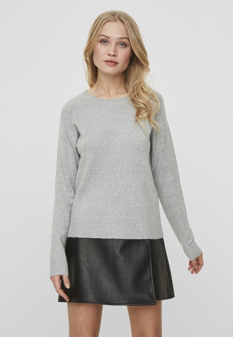 Vero Moda VMDOFFY O NECK - Strickpullover - light grey melange/hellgrau-meliert - Zalando.ch