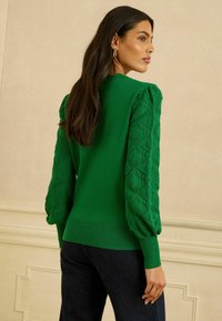 Love & Roses REGULAR FIT - Neule - emerald green/vihreä - Zalando.fi