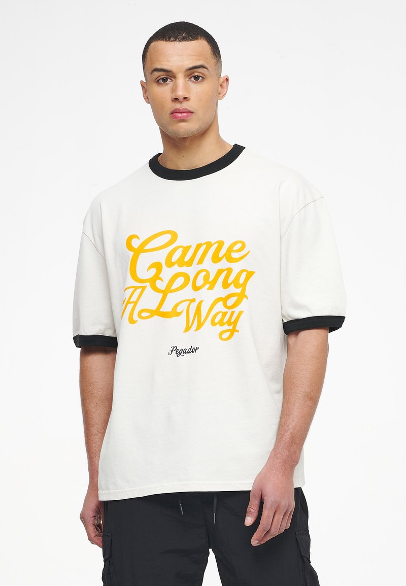 Pegador TROUNCE OVERSIZED RINGER TEE VINTAGE UNISEX - Potiskana majica ...