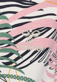 Hummel HMLALICE S/S - Jerseyjurk - laurel wreath/olijfgroen - Zalando.nl