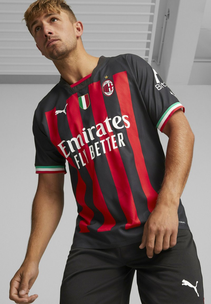 Puma A C MILAN AUTHENTIC HEIM - Print T-shirt - black/tango red/black ...