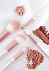Luvia Cosmetics DAILY ESSENTIALS BRUSH SET - CANDY - Pinsel-Set - pearl ...