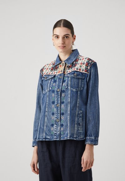 Naisten vaatteet, kengät & asusteet netistä | Zalando