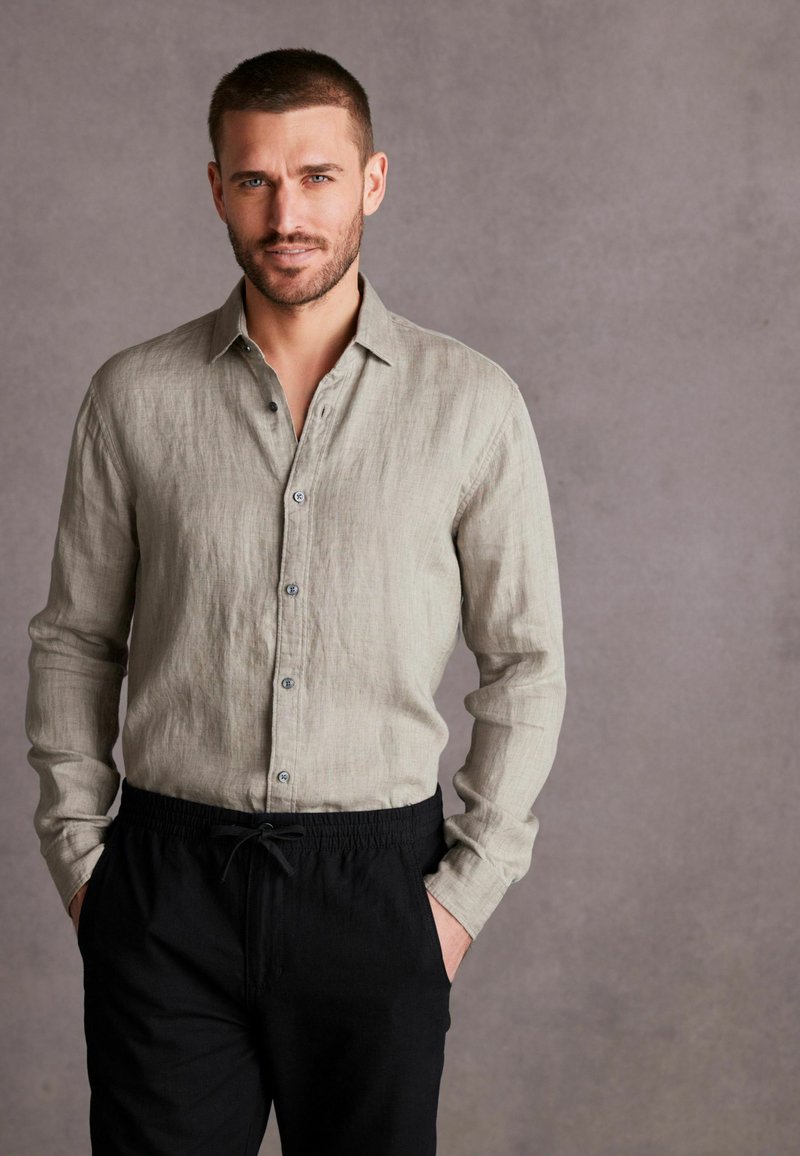 Next SIGNATURE REGULAR FIT - Formal shirt - neutral brown/brown - Zalando