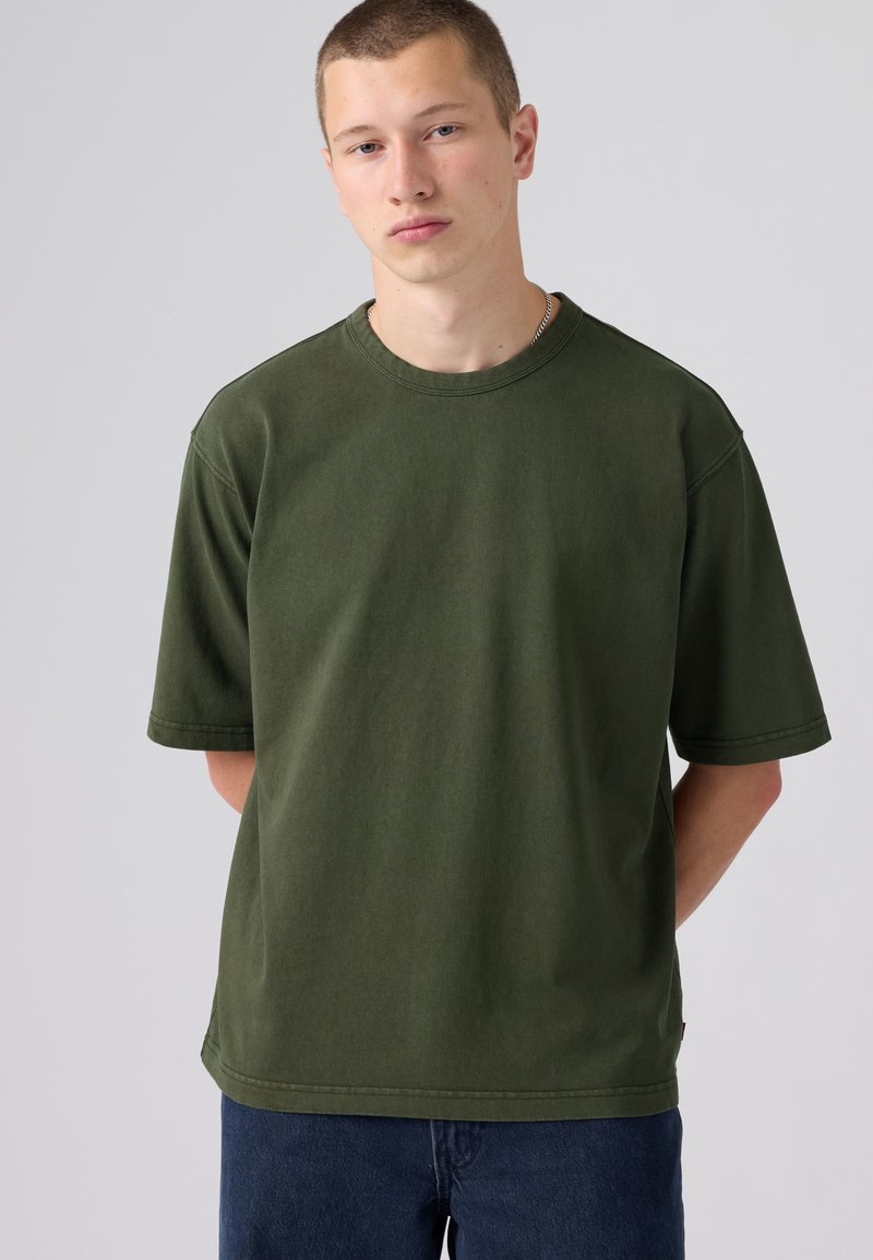 Levi's® HEAVYWEIGHT - T-Shirt basic - garment dye rosin/oliv - Zalando