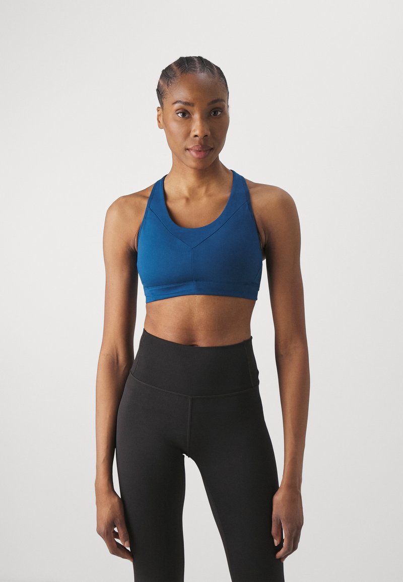 Patagonia WILD TRAILS - Medium support sports bra - lagom blue/blue ...