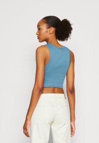 Weekday PURE CROP TANK 3 PACK - Top - blue medium dusty/schwarz ...