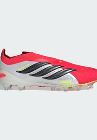 adidas Performance PREDATOR - Buty piłkarskie na twardą nawierzchnię ...