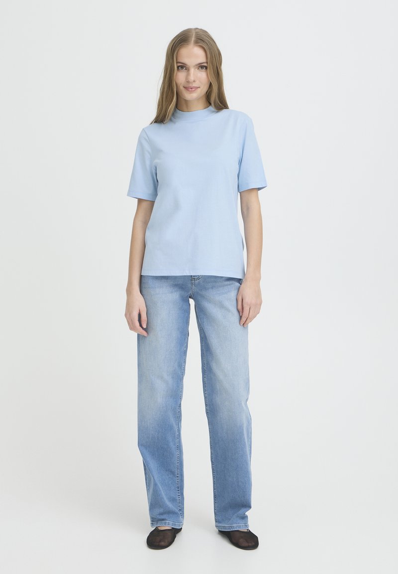 ICHI IHRANIA SS - Basic póló - powder blue/kékesszürke - Zalando.hu