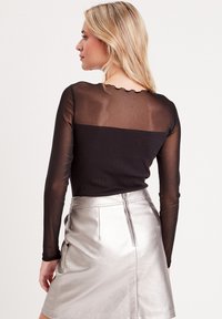 Cache Cache MIT LANGEN ÄRMELN - Camiseta de manga larga - noir/negro ...