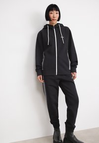 BOSS SET - Survêtement - black/noir - ZALANDO.FR