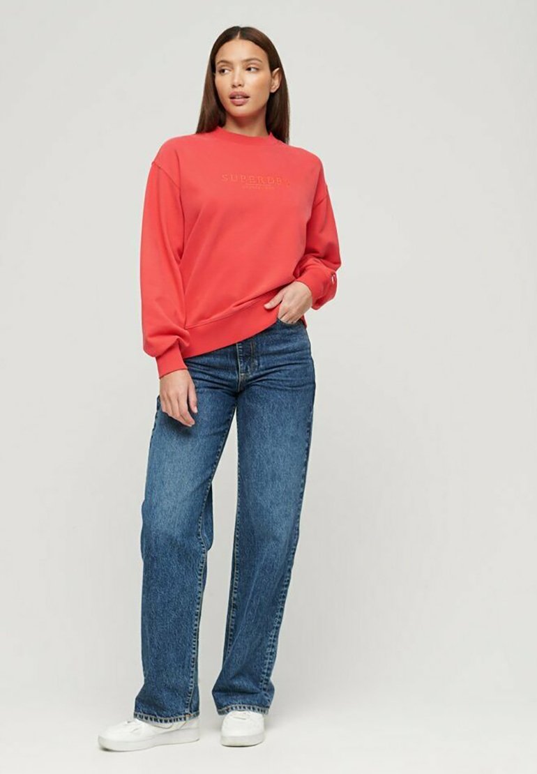 Superdry EMBROIDERED LOOSE CREW - Sweatshirt - active pink/pink ...