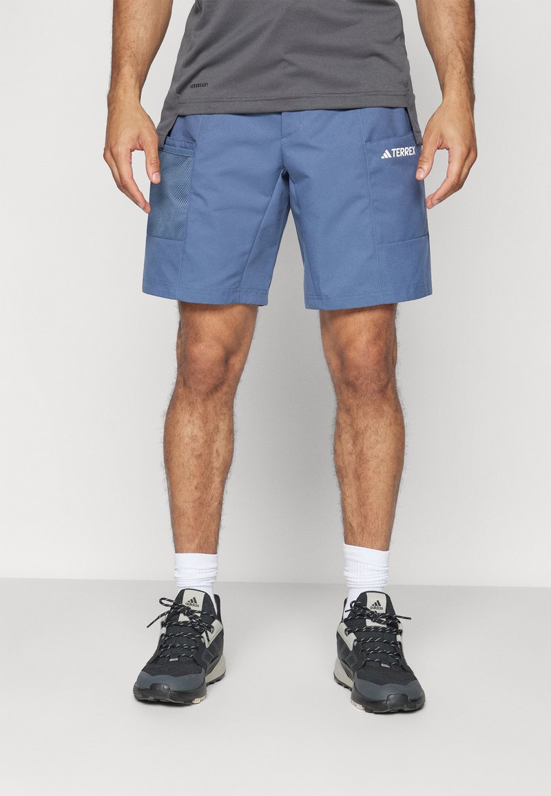 Adidas Terrex CARGO DWR SHORT - Outdoor shorts - preloved ink/dark blue ...