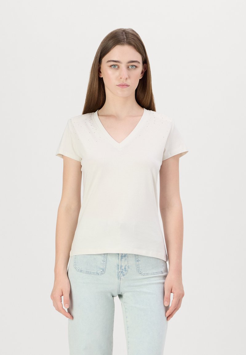 BOSS Basic T-shirt - white - Zalando.ie