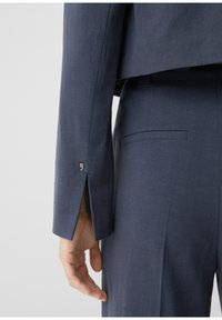 comma KURZ IM BOXY-LOOK - Blazer - tiefblau/dunkelblau - Zalando.ch