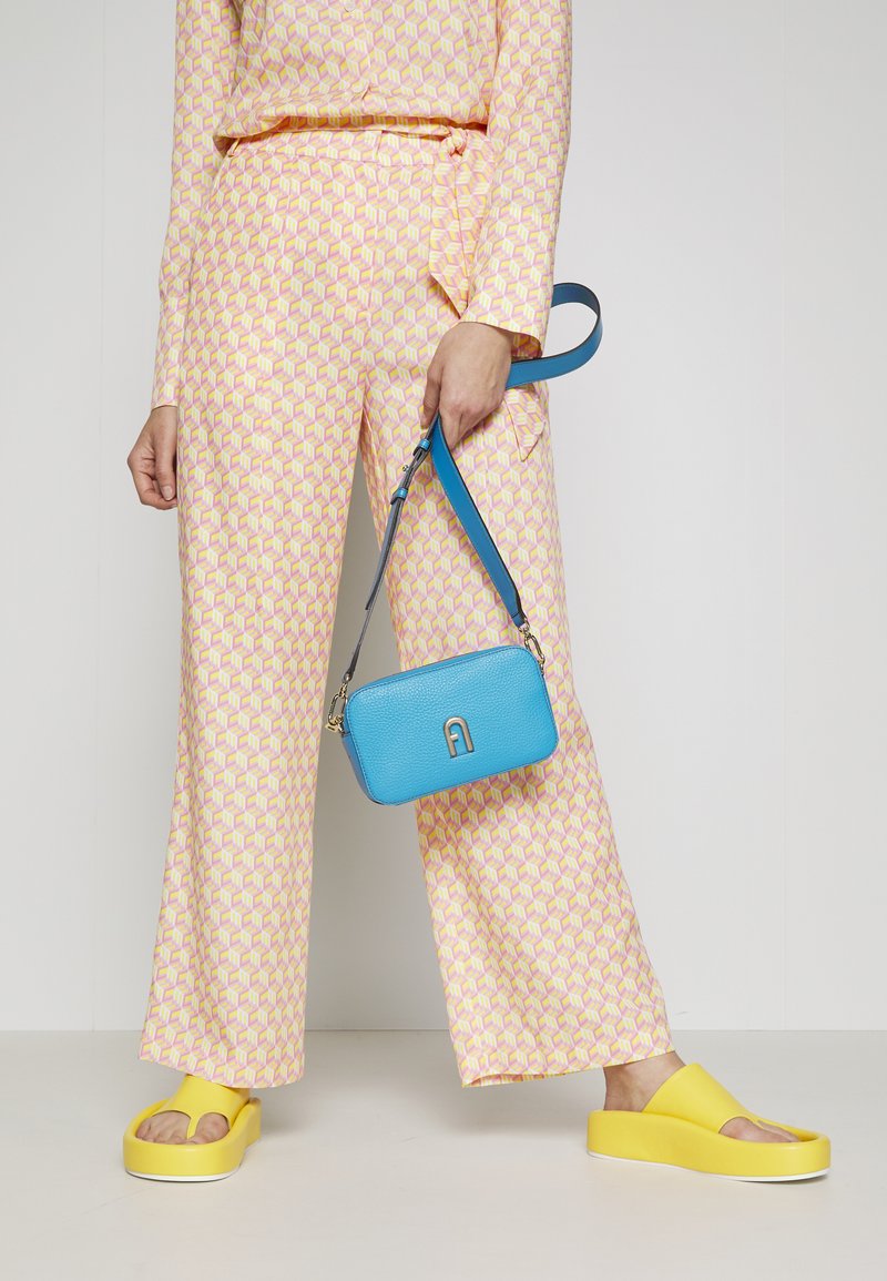Furla PRIMULA MINI CROSSBODY - Skuldertasker - ciano/blå - Zalando.dk