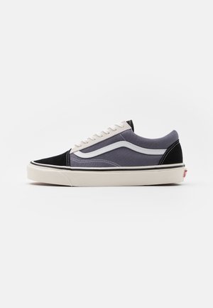 Vans OLD SKOOL UNISEX - Sneaker low - pewter/true white/grau - Zalando.de