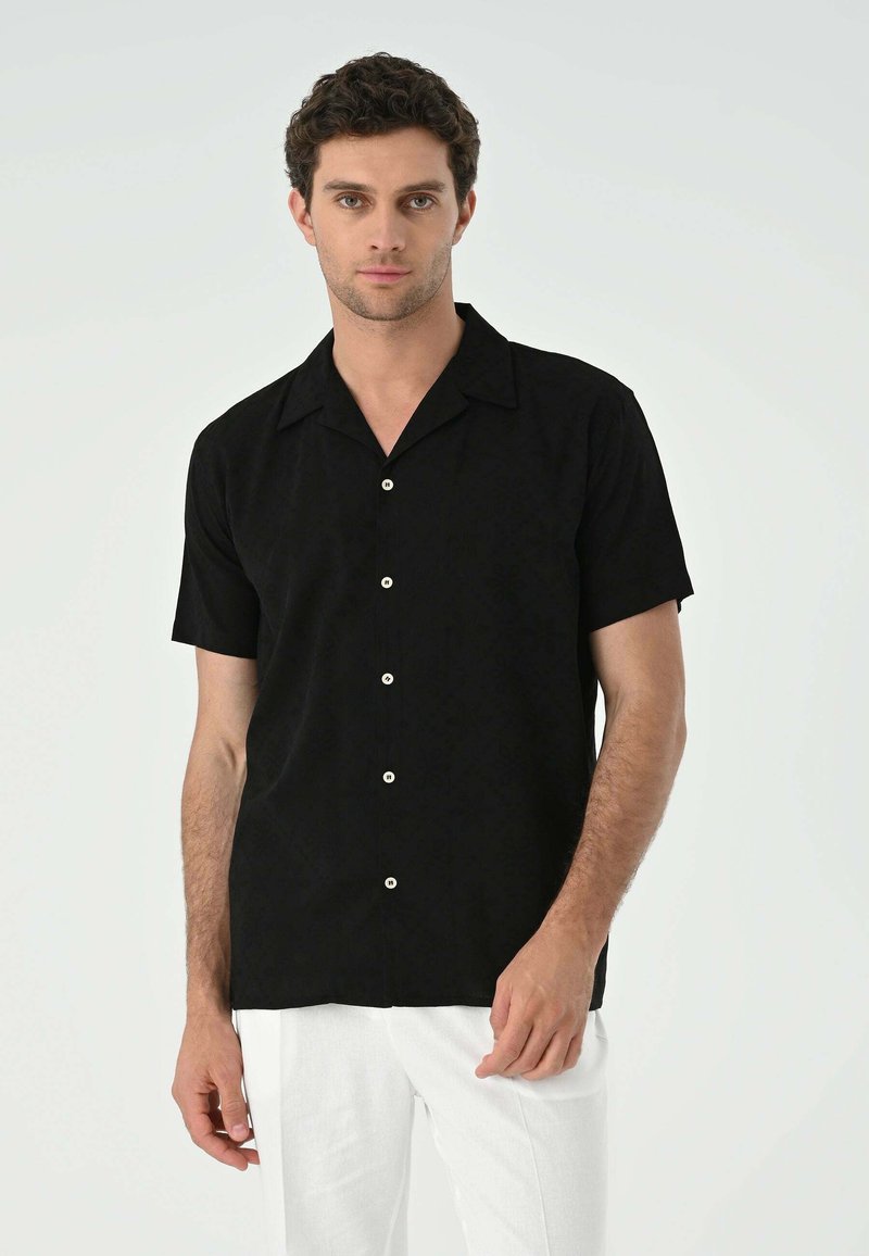 Antioch LAPEL COLLAR SHORT SLEEVE - Shirt - black - Zalando.ie