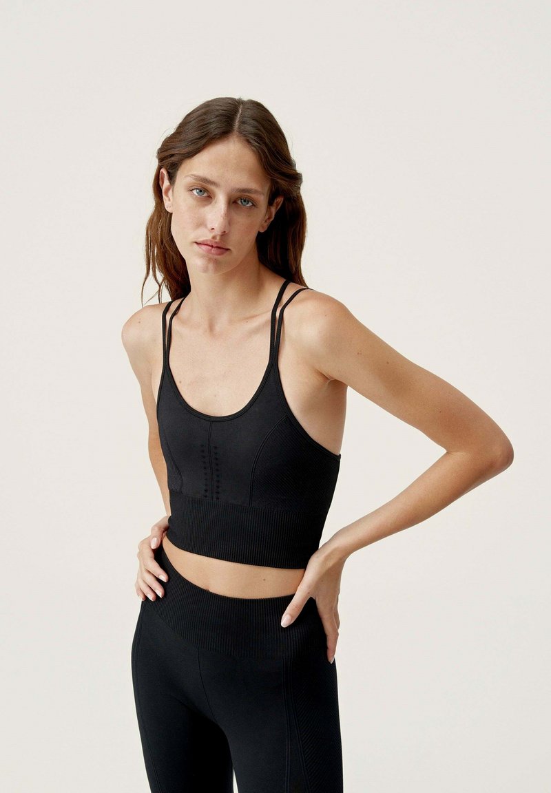 Born Living Yoga INDIA - Sport-bh met light support - black/zwart ...