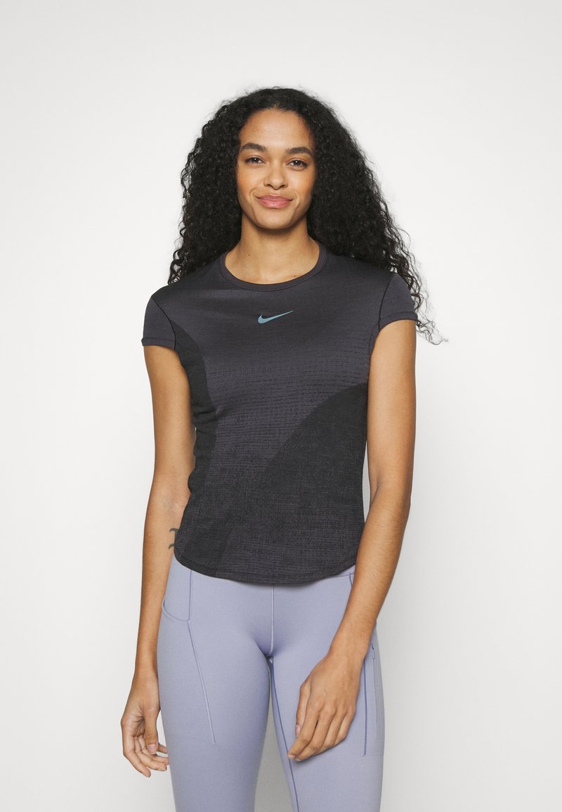 Nike Performance RUN - Sports T-shirt - gridiron/black/black - Zalando.ie