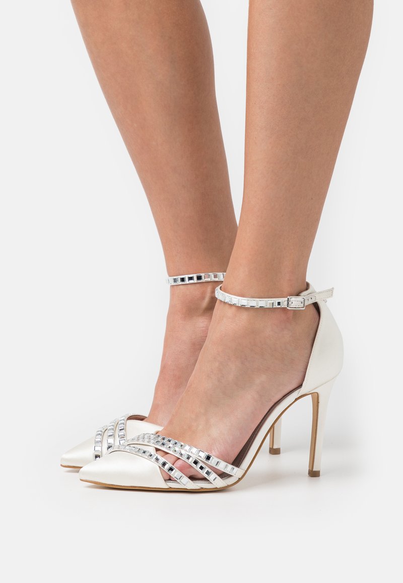 Guess GADELLA - Classic heels - ivory/white - Zalando
